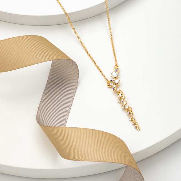callura | Jewelry | Aurora Borealis Clustered Pendant With Swarovski ...